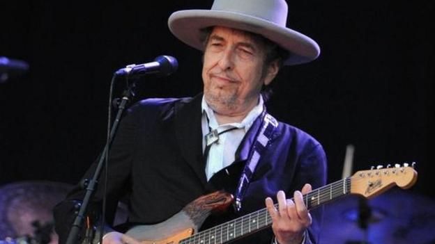 Bob Dylan wins Nobel Prize for Literature - BBC News