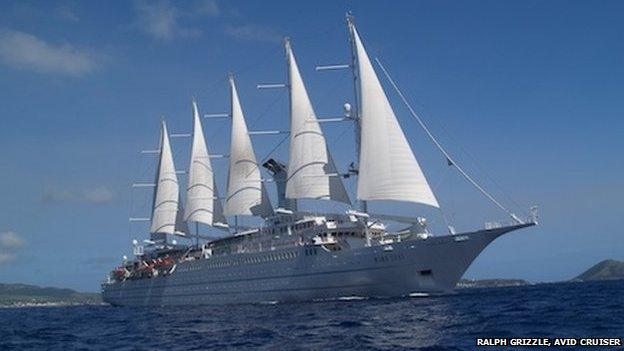 World's largest sailing ship visits the Isle of Man - BBC News