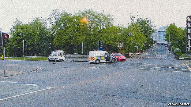 PC David Brown cleared of John Lacon death crash charge - BBC News