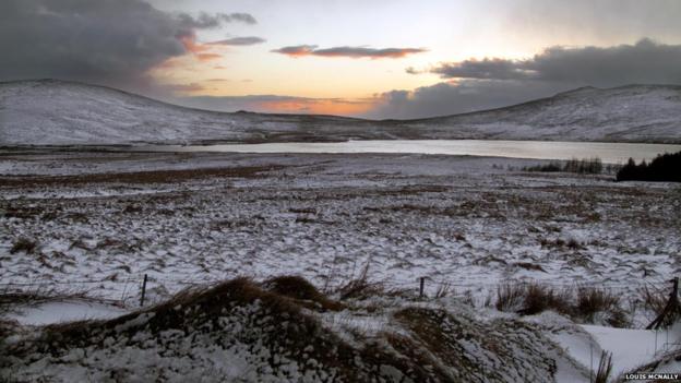In pictures: Northern Ireland spring fire and winter ice - BBC News