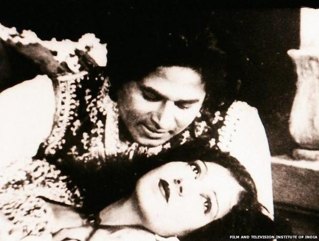 In pictures: Indian cinema turns 100 - BBC News