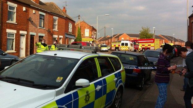 Newark house blast: DIY 'possible cause' of explosion - BBC News
