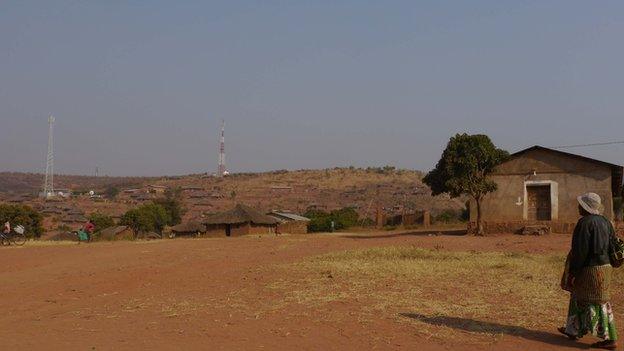 Katanga: Fighting for DR Congo's cash cow to secede - BBC News