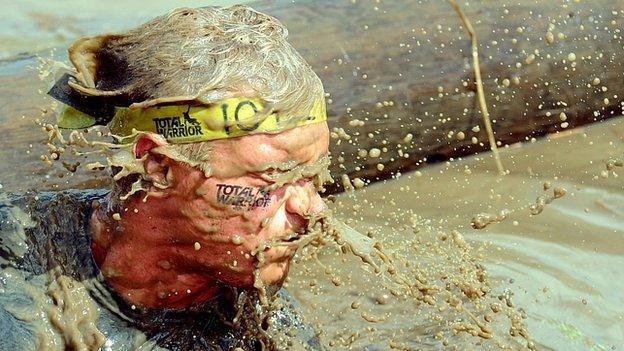 Thousands tackle Total Warrior Challenge at Shap Abbey - BBC News