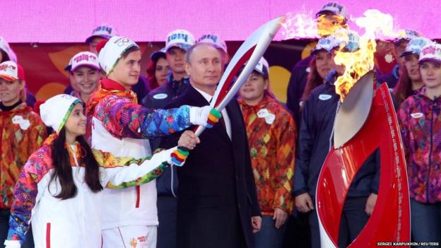 Week in pictures: 5-11 October 2013 - BBC News