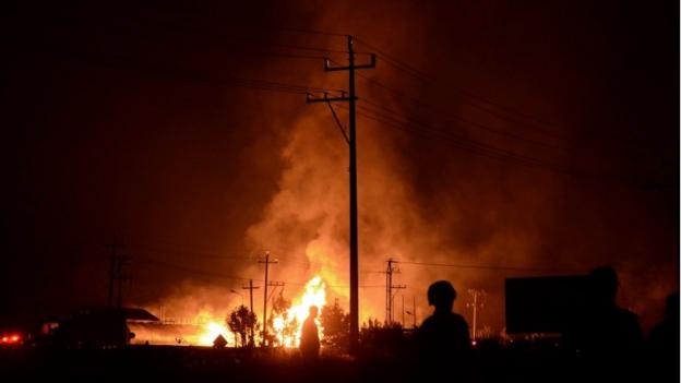Mexico City gas truck explodes near maternity hospital - BBC News