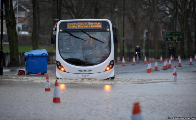 In pictures: Winter floods in UK - BBC News