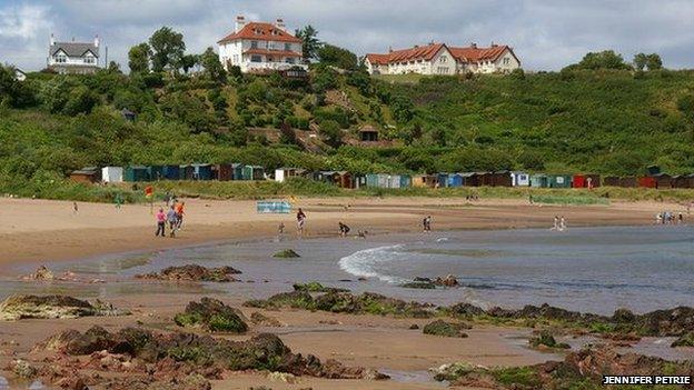 More than 50 Scottish beaches given 'excellent' rating - BBC News
