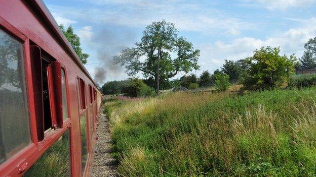 Scruton station on Wensleydale Railway reopens after 60 years - BBC News