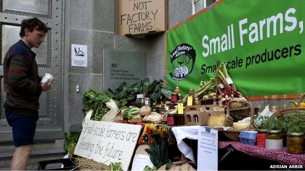 Small-scale producers' group stages Defra protest - BBC News