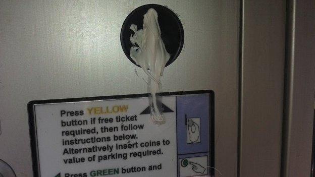 Police in 'Constable Country' Dedham parking glue probe - BBC News