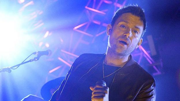 Damon Albarn felt 'quite lost' writing new Blur album - BBC News