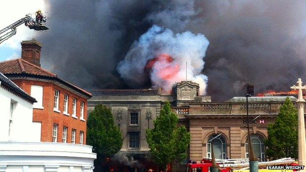 Large fire at Fakenham factory shop destroys buildings - BBC News