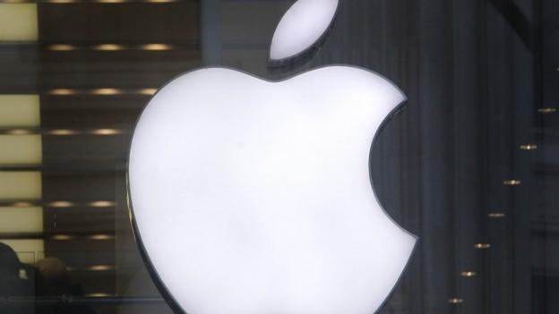 Apple plug recall over safety concerns - BBC News
