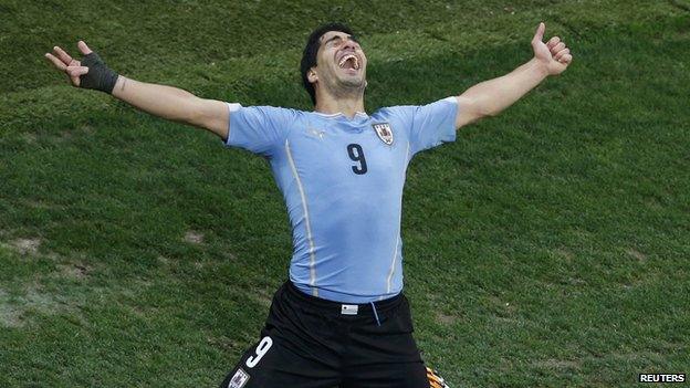 Luis Suarez injury: How did striker recover so quickly? - BBC News