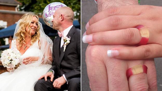 Northampton couple marry with Haribo jelly 'rings' after burglary - BBC ...