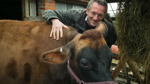 Greenhouse gas fear over increased levels of meat eating - BBC News