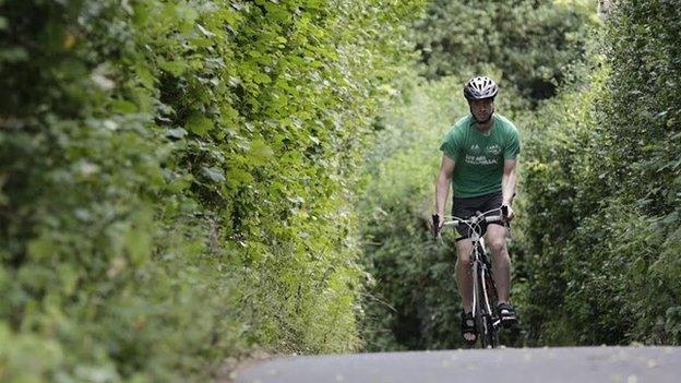 Sam Greatrex: Halesowen man's round-the-world record bid - BBC News