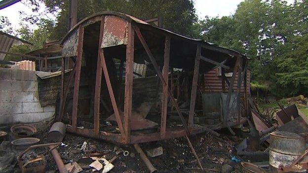 Fire-leaked fuel removed from River Culm - BBC News