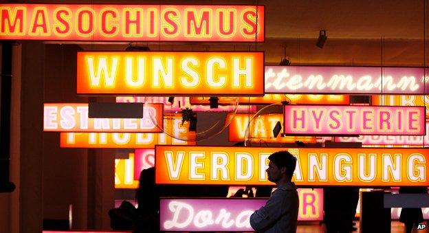 Sigmund Freud: The phrases you use without realising it - BBC News