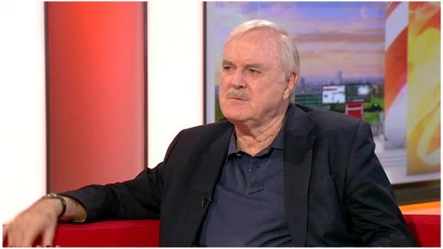 John Cleese 'unexcited' by new TV comedy - BBC News