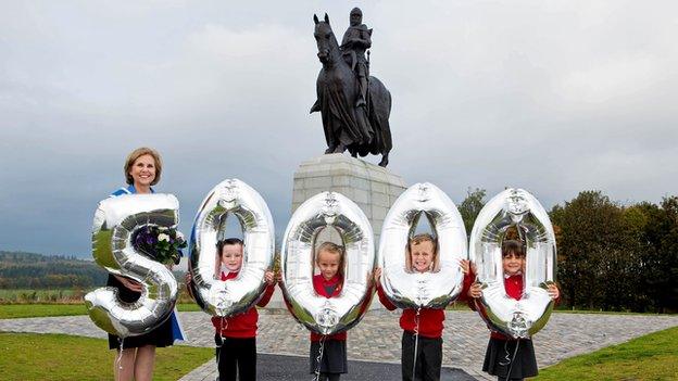 Bannockburn visitor centre welcomes 50,000th visitor - BBC News