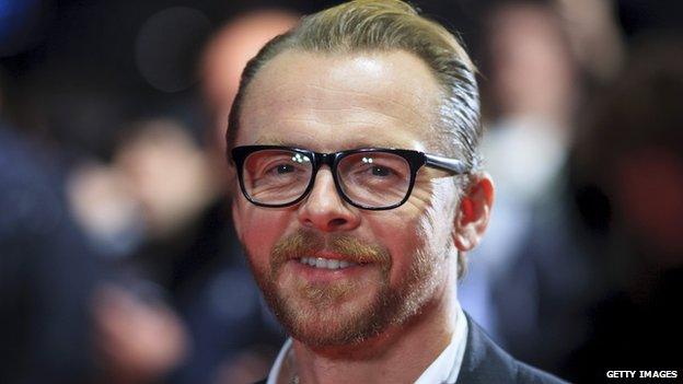 Lynda Bellingham: Tributes paid to 'courageous' actress - BBC News