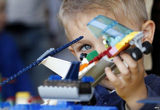 Has the imagination disappeared from Lego? - BBC News