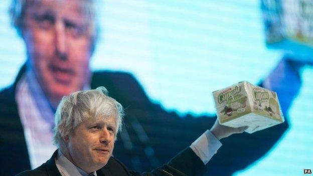 Behind the scenes on Boris Johnson's Far East tour - BBC News