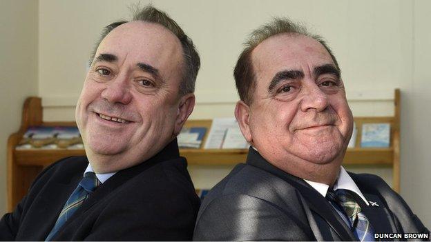 Alex Salmond meets lookalike John MacLeod - BBC News