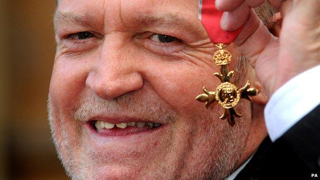 Singer Joe Cocker dies aged 70 after cancer battle - BBC News