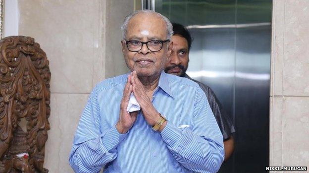 K Balachander: Tributes paid to Indian filmmaker - BBC News
