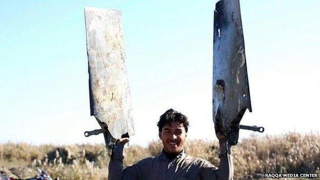 IS captures Jordanian pilot after warplane crashes in Syria - BBC News