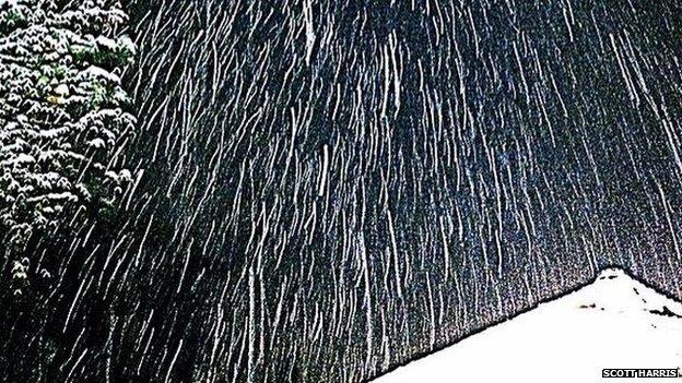 Snow falls amid Met Office weather warnings - BBC News
