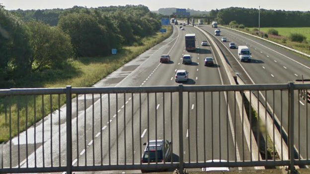 Six hurt in 15-vehicle pile-up on M6 near Cannock - BBC News