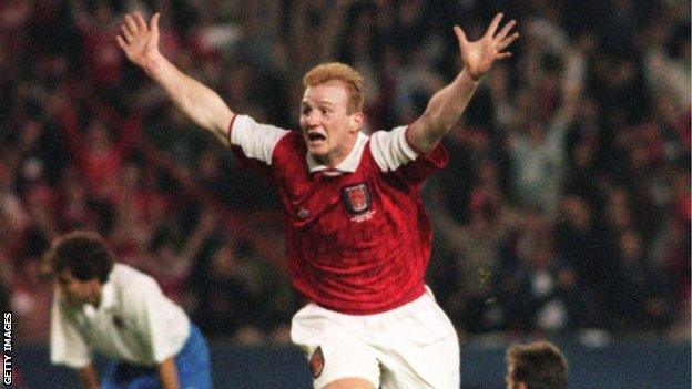 John Hartson: The day I became Britain's most expensive teenager - BBC ...