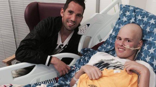 Terminally ill schoolboy Jak Trueman dies - BBC News