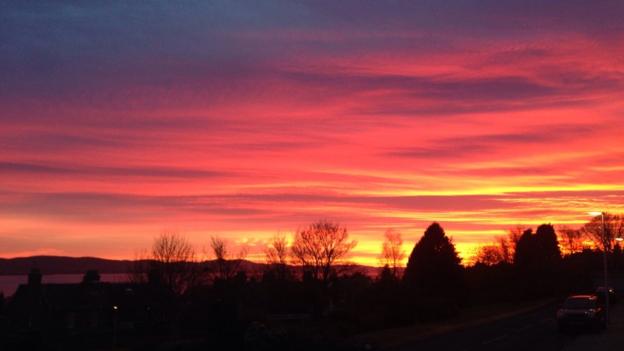 Your pictures of Saturday's sunset in Scotland - BBC News