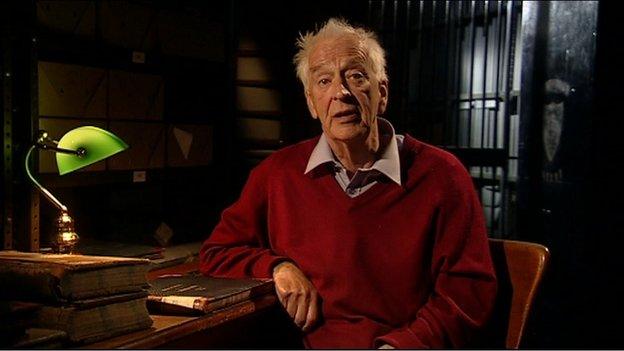 Historian and BBC commentator John Davies dies aged 76 - BBC News