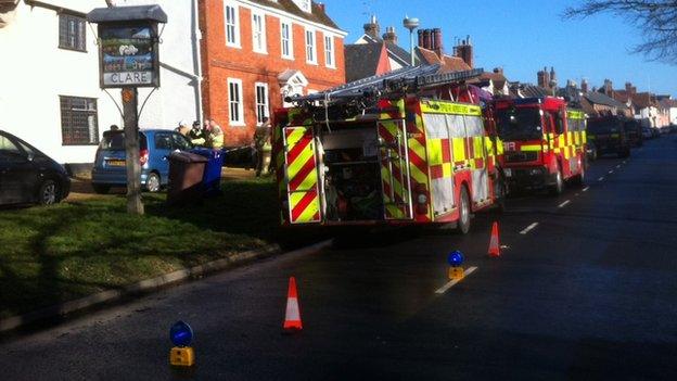 Clare house blaze victim found dead by firefighters - BBC News