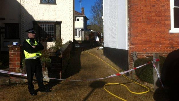 Clare house blaze victim found dead by firefighters - BBC News