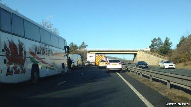 A55 westbound reopens following two crashes - BBC News