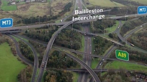 New M8 bridge lifted into place near Bellshill - BBC News