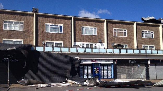 High winds rip off South Ockendon flats roof - BBC News