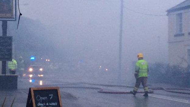 Anglesey families returning home following fire evacuation - BBC News