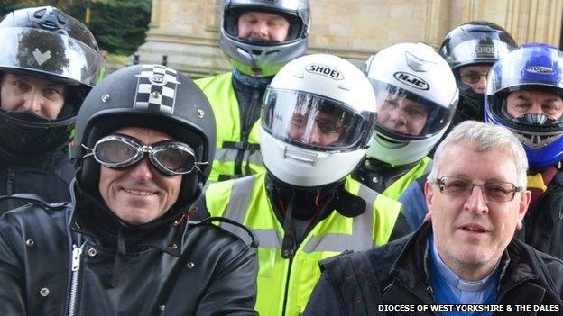 Yorkshire vicars on motorbike 'pilgrimage' to Iona - BBC News