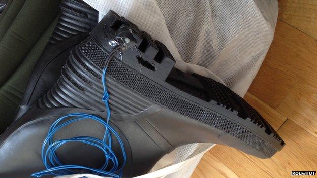 Smart waders go fishing for science - BBC News