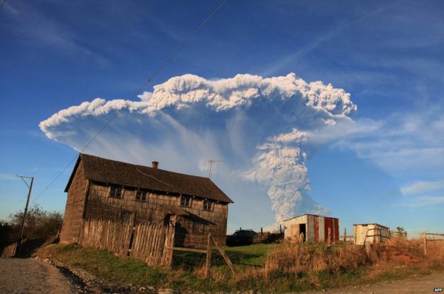 In pictures: Calbuco volcano eruption - BBC News