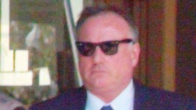 Man cleared of attacking couple on Lanzarote cruise - BBC News