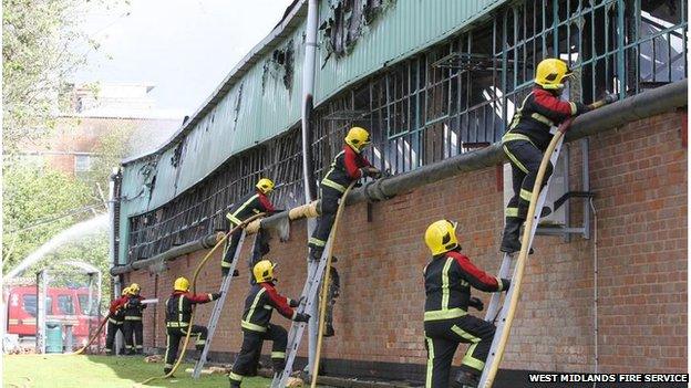 Oldbury factory fire sends smoke plume over city - BBC News